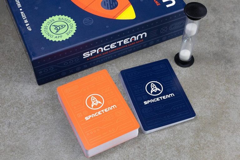 Spaceteam: Fast-Thinking, Tongue-Twisting Cooperative Card Game