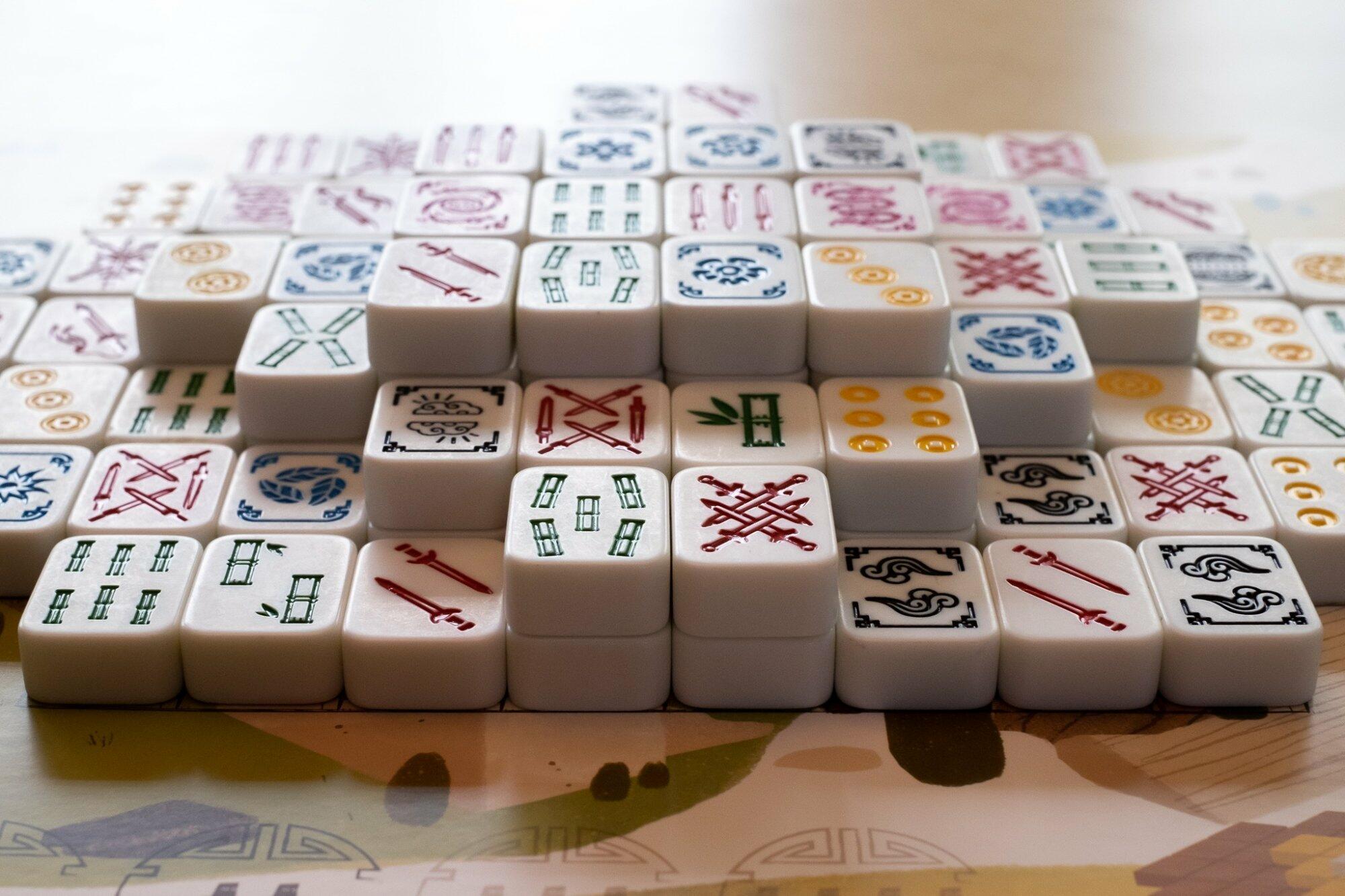 Dragon Castle: Beautiful Multiplayer Mahjong Solitaire